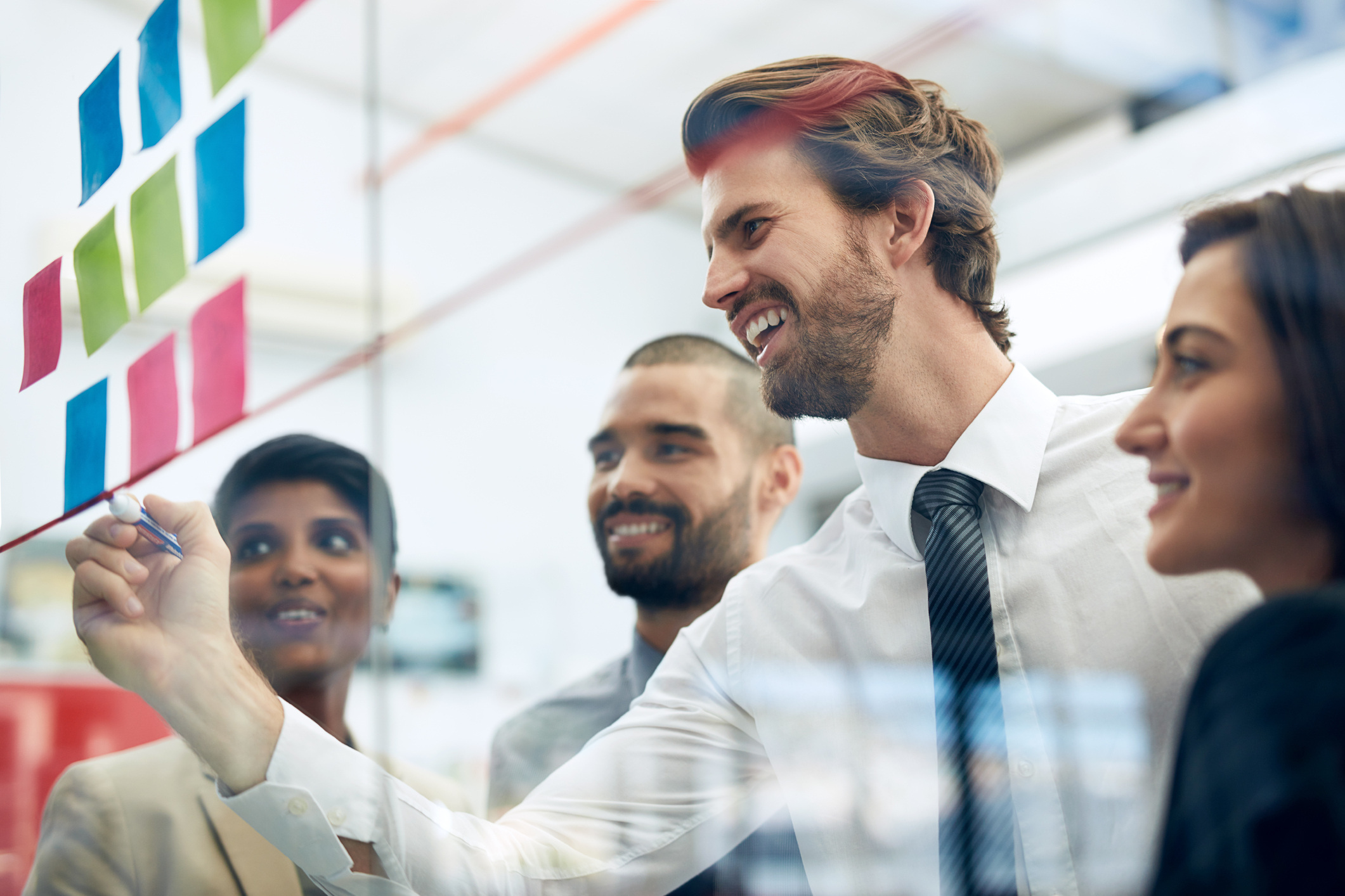 How to Design and Improve Customer Journeys using Design Thinking