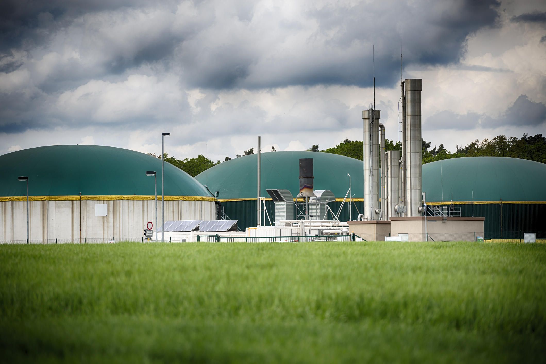 Biogas and biomethane